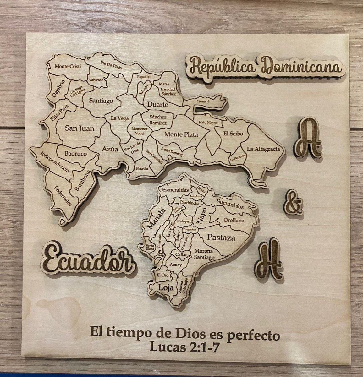 mapa republica dominicana personalizado en madera – Felt Craft RD